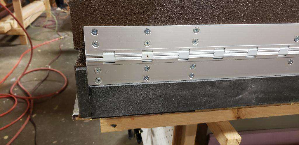 Aluminum Hinge Upgrade – Advanced Spa Covers